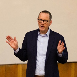 Geólogo norteamericano Adam Simon: La vida moderna se detiene sin cobre ...